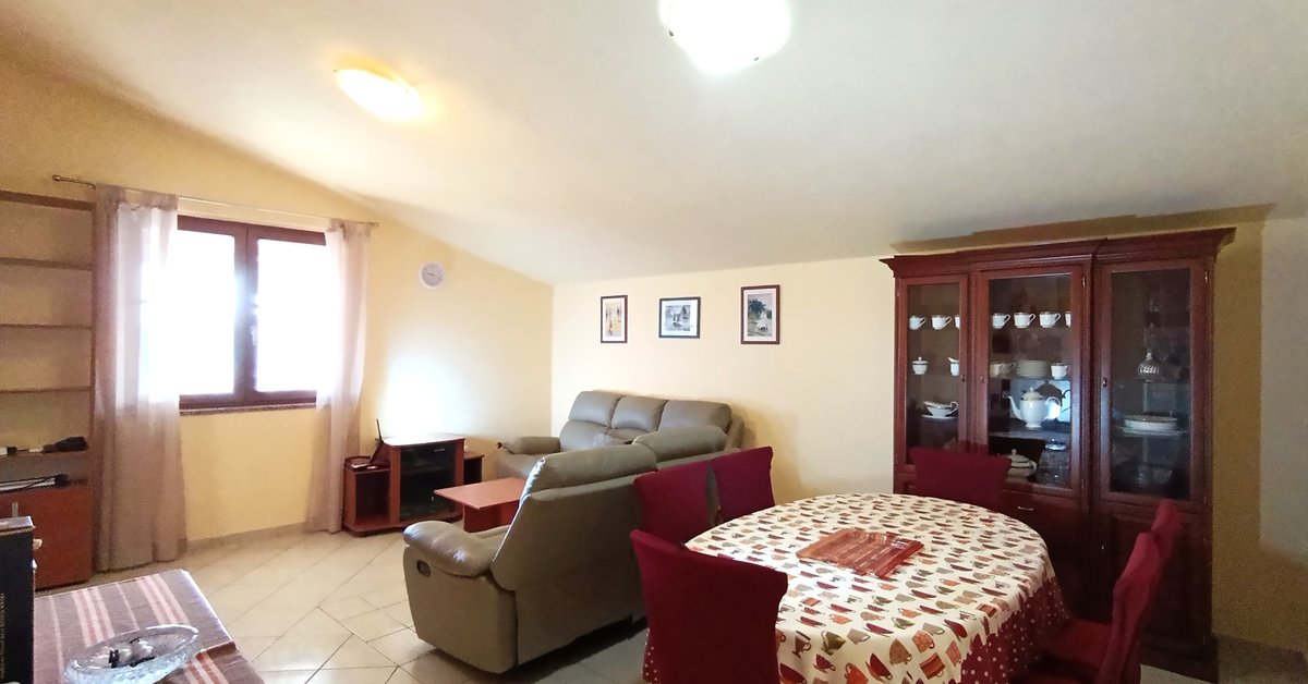 RENOVIRANA KUĆA U PRIGRADSKOM NASELJU PULE | Family nekretnine